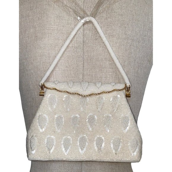 Unbranded | Bags | Unbranded Beaded Purse White Spring Closure Gold ...